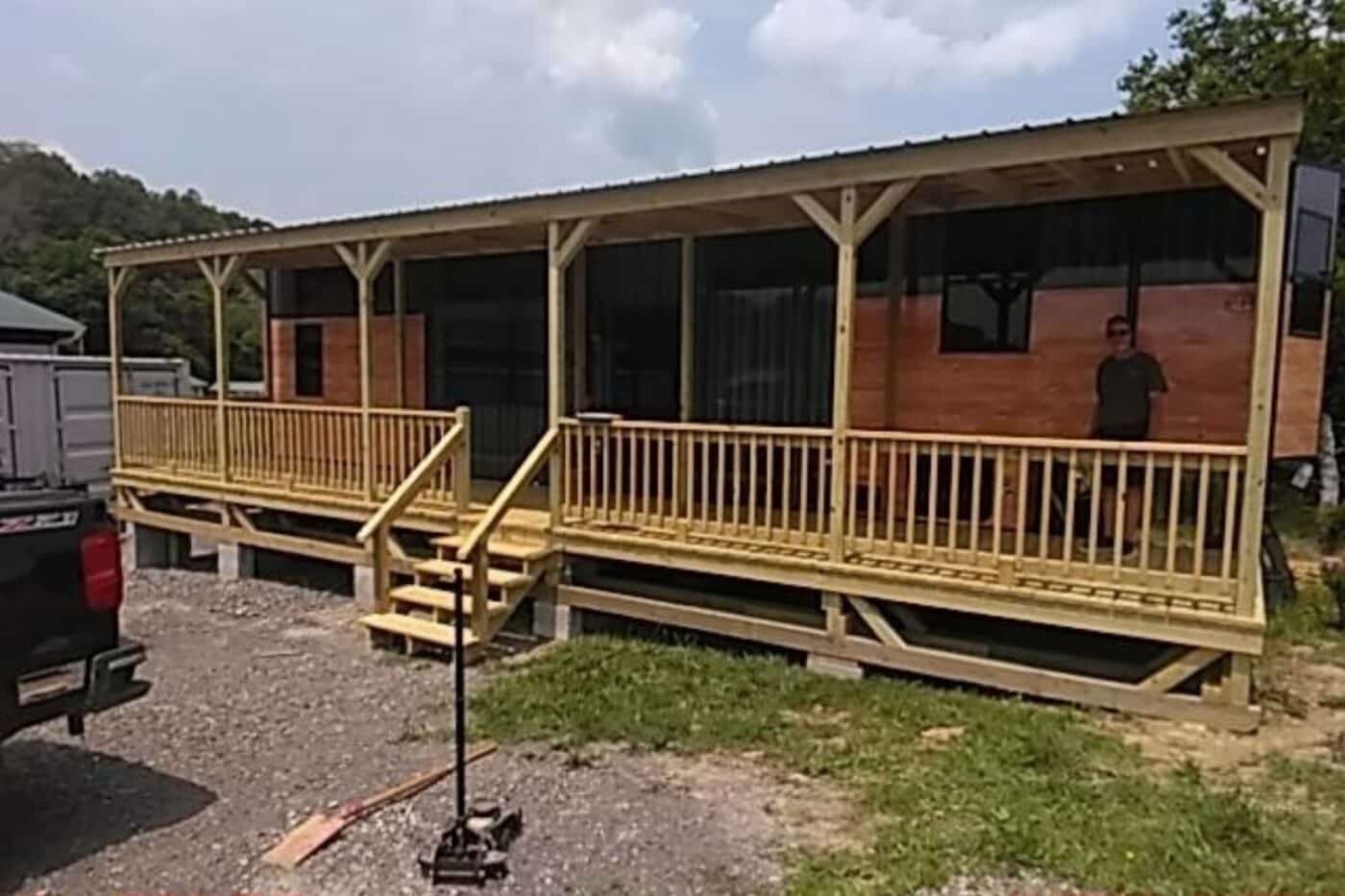 Portable RV Decks in North TN | EshCo Portable Structures